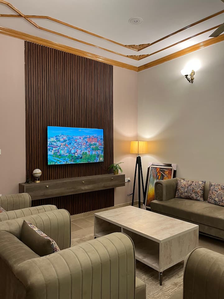 4br Family House In Islamabad - イスラマバード