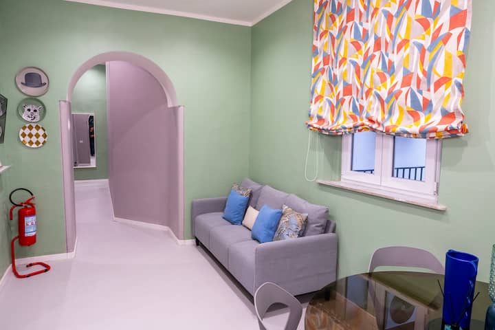 A Jump In Montesanto - Naples