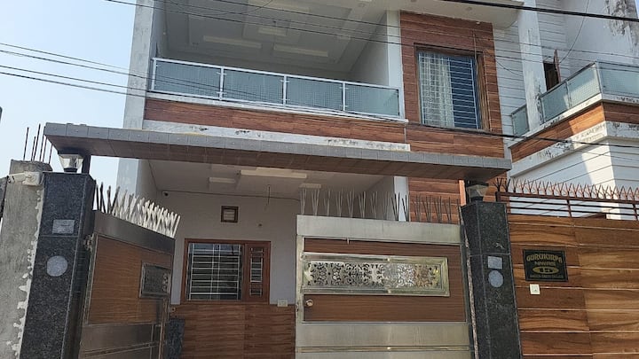 Gurkirpa Niwas - Amritsar