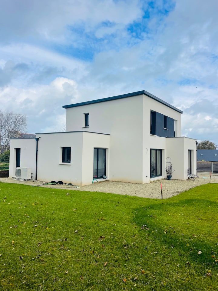 Maison Moderne, Confort Et Déco – 5 Personnes - Plougasnou