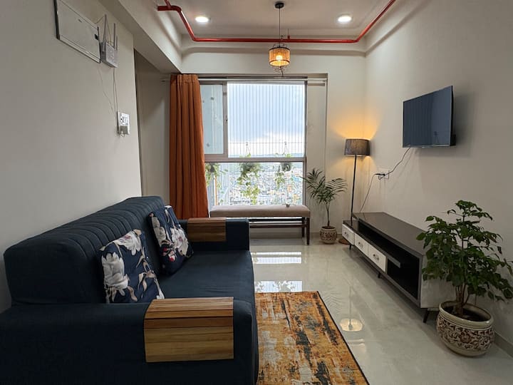 Salt & Sky The Coastal View Apartment - Mumbai