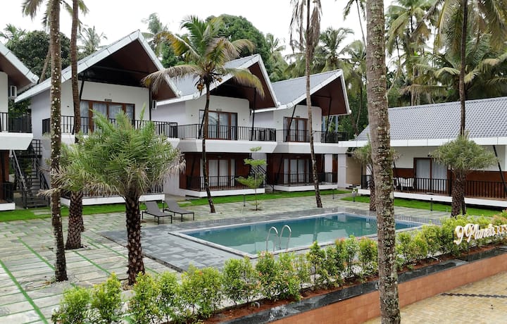9 Planets Resort Near Trasi Beach - Kundapura
