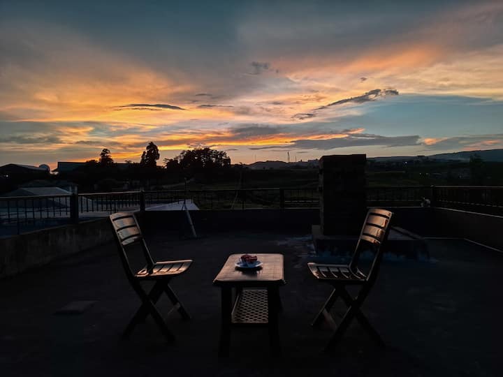 Cloud-kissed Homestay In Sohra - Cherrapunji