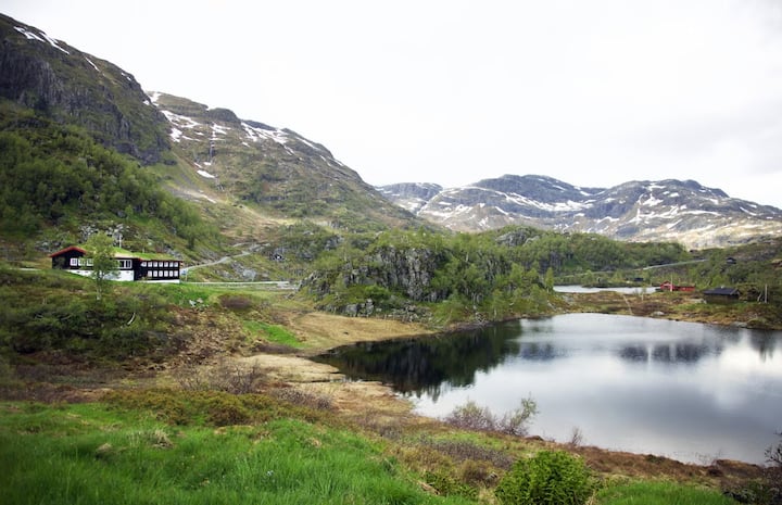 Stor Fjellhytte Mellom Sauda Og Røldal - Nesflaten
