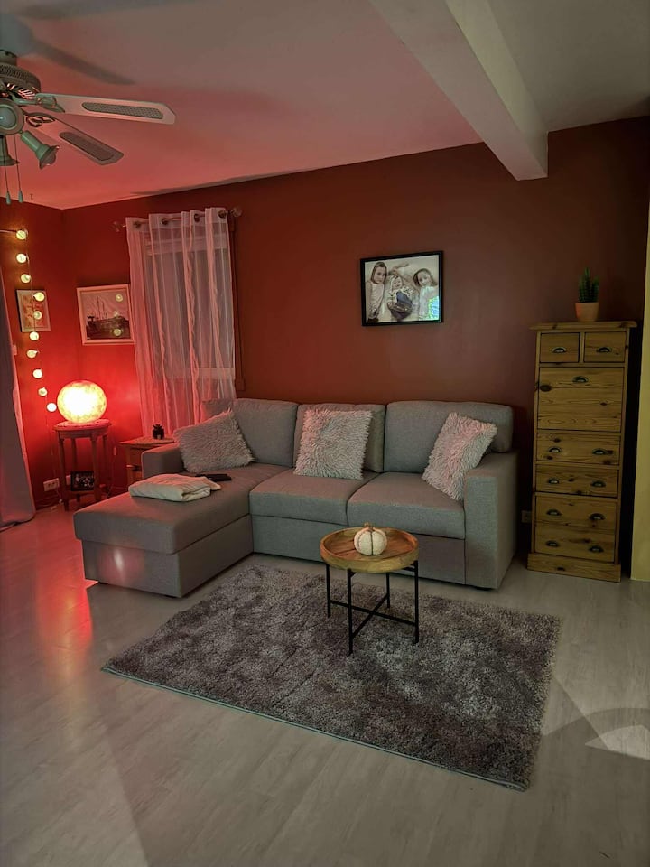 A Louer Une Maison Entière Ou à La Chambre - Saint Pierre and Miquelon