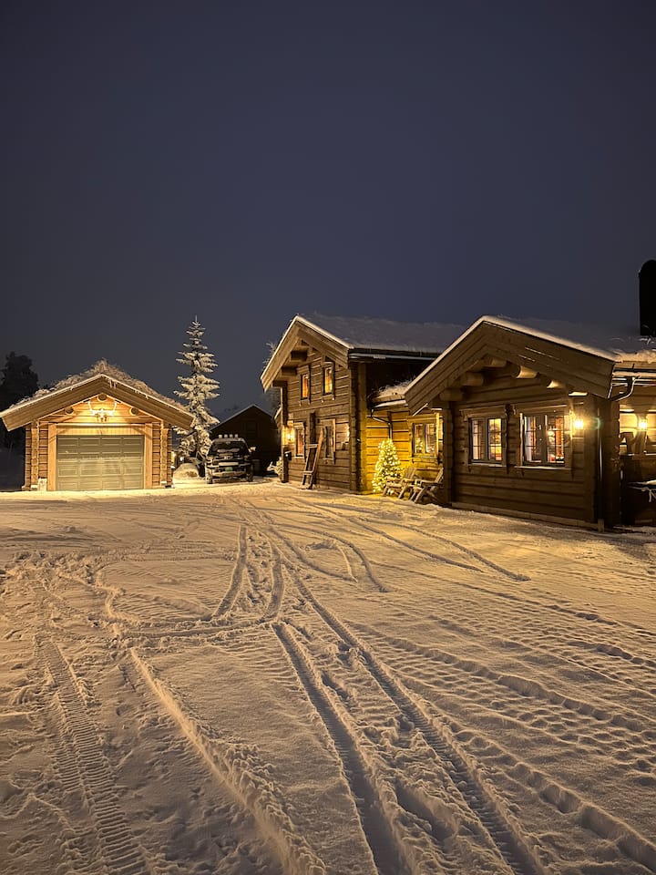 Luksuriøs Tømmerhytte Med Jacuzzi Og Grillhytte - Norway