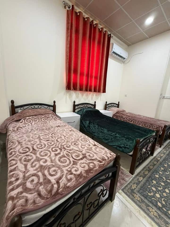 Comfy Ground Floor Family Home Near Holy Shrines - Iraq