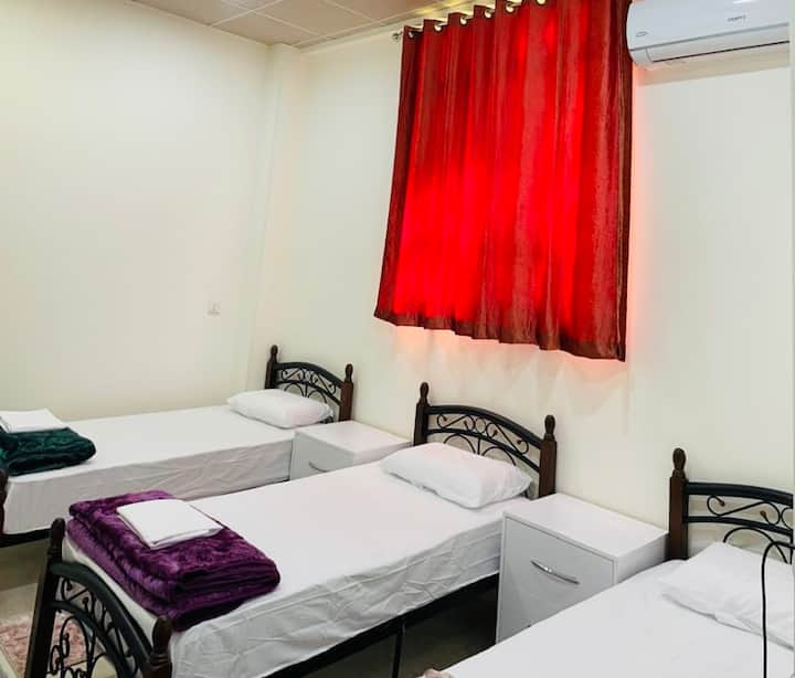 Comfy Ground Floor Family Home Near Holy Shrines - Iraq