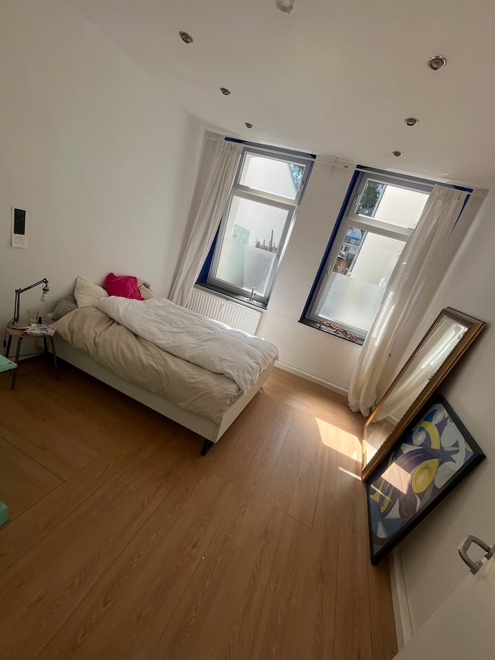 Wohnung Mit Atelier Und Wintergarten - 쾰른