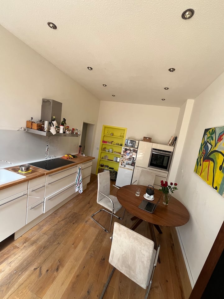 Wohnung Mit Atelier Und Wintergarten - Köln