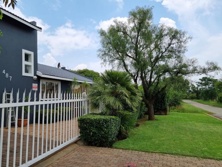 Tranquil 3bedroom Retreat With Entertainment Oasis - Vaal Marina