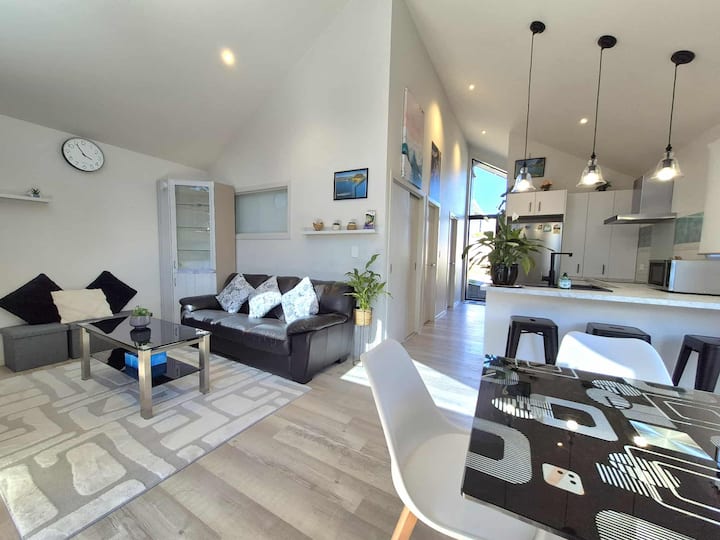 Amie's Charming Villa - Tauranga