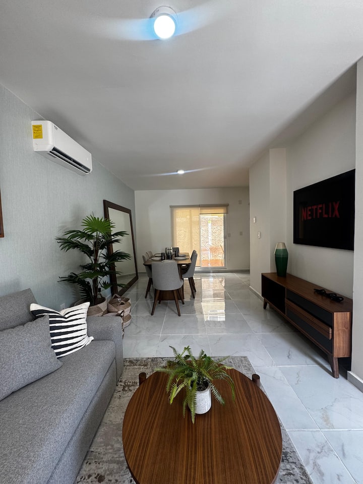 Cabaña Cómoda En Coveñas Con Jacuzzi Y Piscina - Covenas