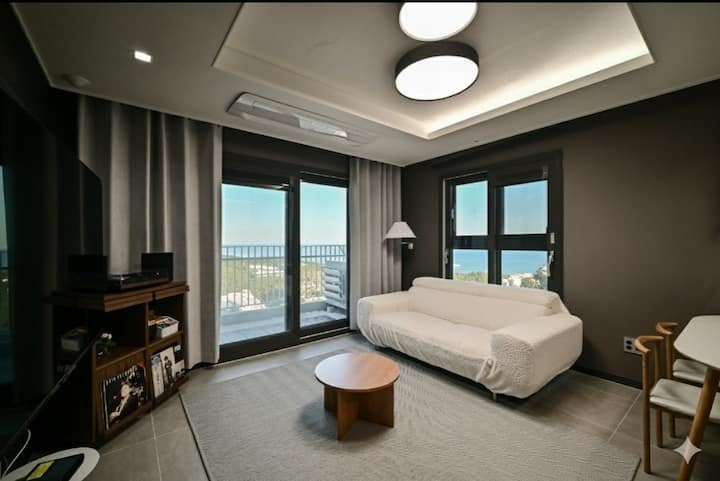 #최신시설레지던스#초고층오션뷰#방2#화장실2#26년새해맞이 인테리어리뉴얼완료# - South Korea