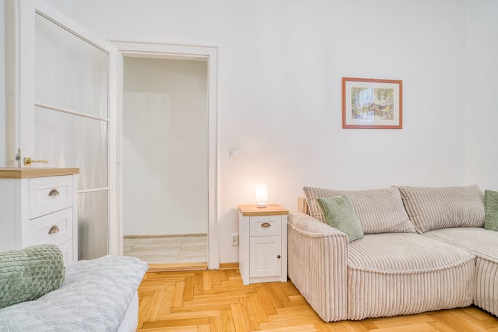 Charming Downtown Apartment - Bratysława