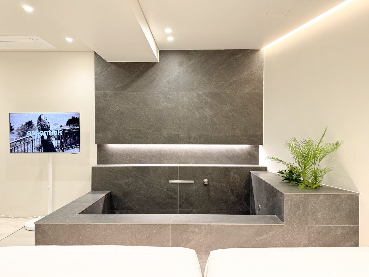 Stay Episode ep.103 Haengnidan-gil 10 minutes/Jacuzzi bathtub/Parking ...