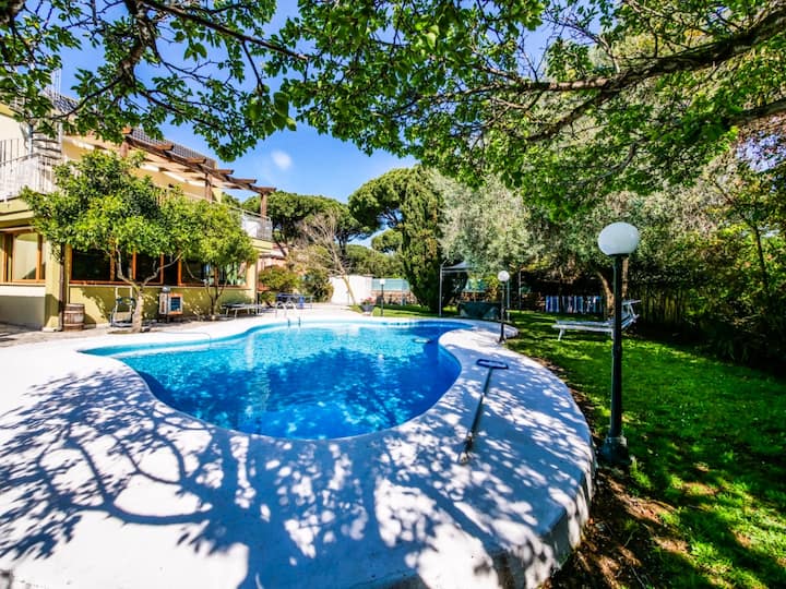Villa Con Piscina Privata - Ardea