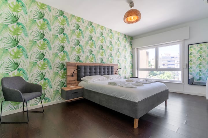 Spacious 2br En Suite, Downtown Porto - Porto