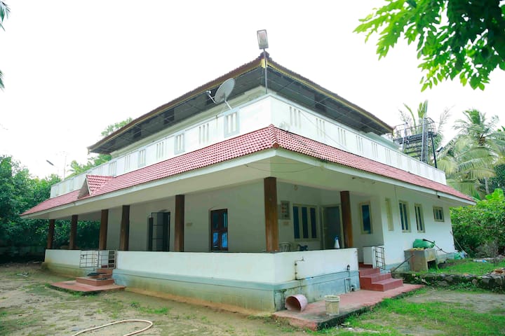 Krishna Leela Cottage - Alathur
