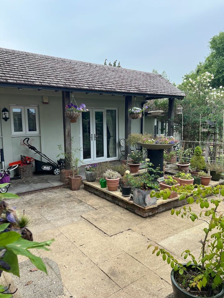 The Annex - Hedingham Castle