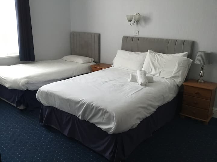 Family Room Sleeps En-suite - Preston