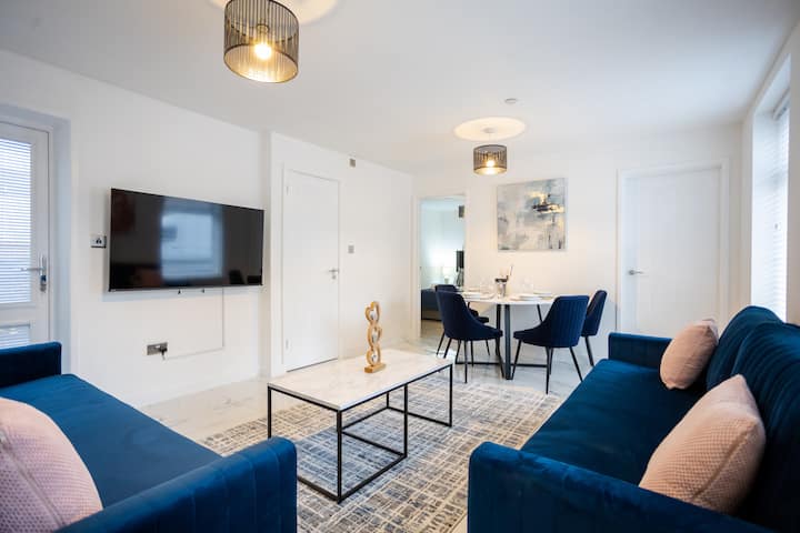 Bespoke 3 Bedroom Apt Near Cardiff City Centre - Cardiff