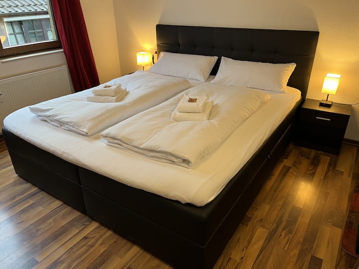 Ruby Rose | Business & Family Apartment - Waldau