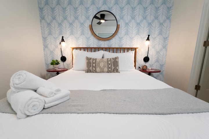 Seabreeze Stay - Jacksonville Beach, FL