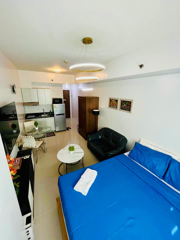 Skyline City Suite @ The Beacon Makati Cbd - Makati