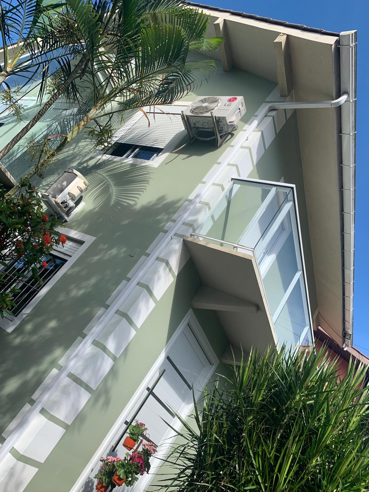 Casa con piscina/jacuzzi/2 dormitorios/3 baños/garaje - Airbnb