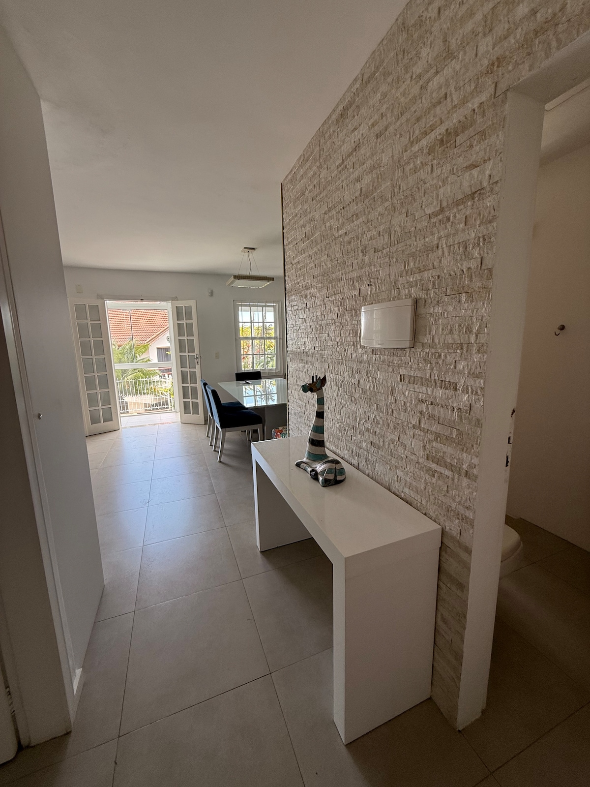 Casa con piscina/jacuzzi/2 dormitorios/3 baños/garaje - Airbnb