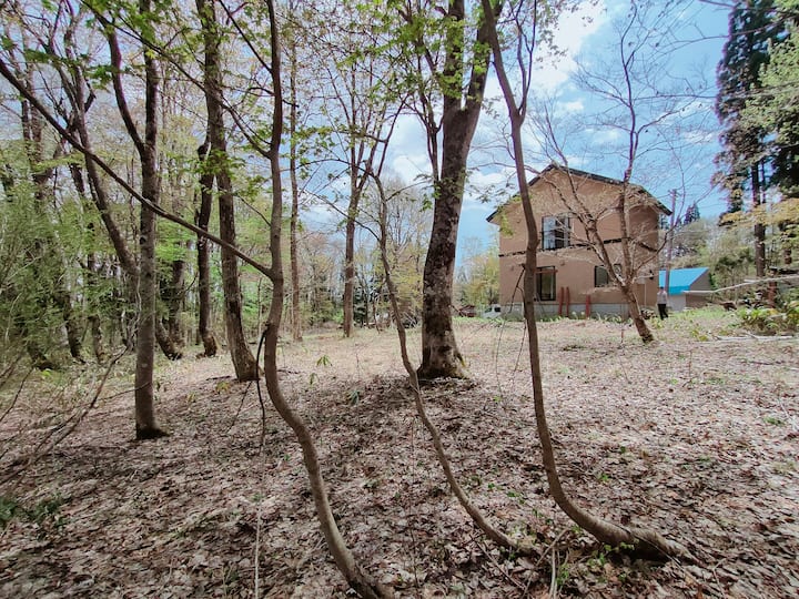 プライベートな庭1500㎡丨森に囲まれた１棟貸切り別荘丨黒姫・妙高・野尻湖丨星空が最高 - Myoko