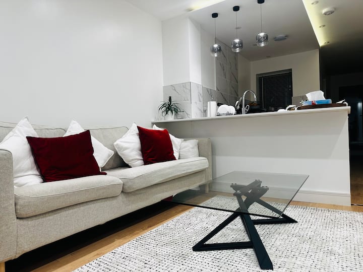 Luxury 2 Bedroom Cottage In South East London - Bromley