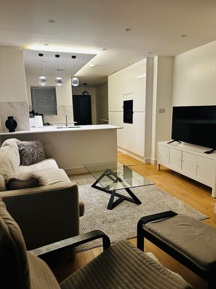 Luxury 2 Bedroom Cottage In South East London - Bromley