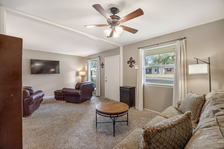 2br/1.5ba, 30/+ Day Minimum House Central To All - Tyler, TX