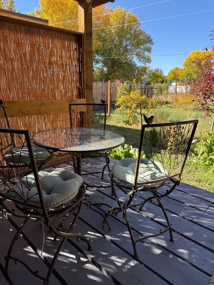 Modern Rustic In-town Hideaway - Paonia