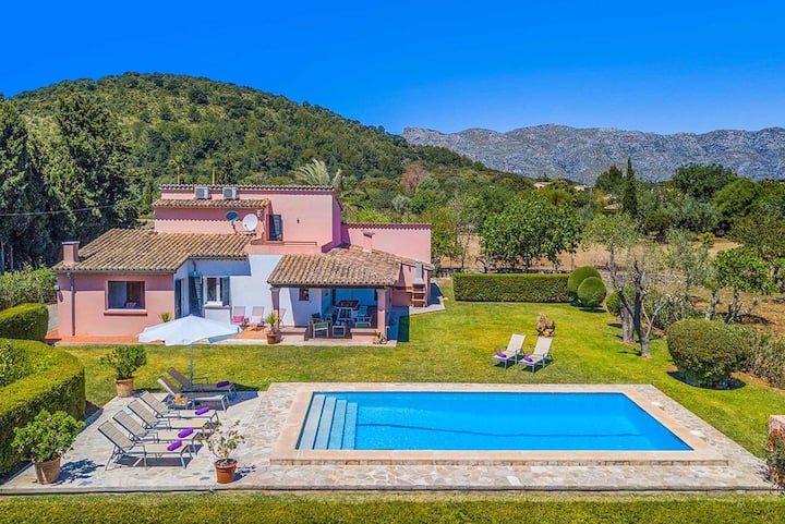Impressive Garden To Enjoy With The Family - Pollença