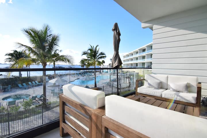 New 3br Riverfront Condo With Private Beach Access - Melbourne Beach, FL