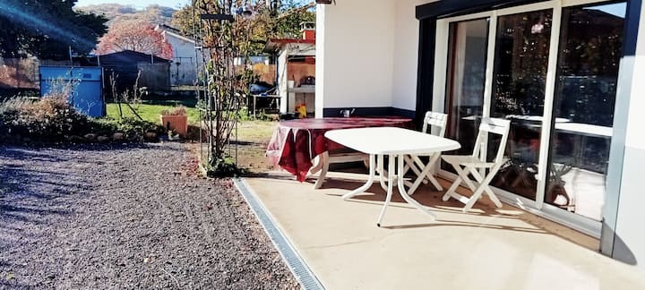 Logement Entier En Rez-de-chaussée - Isère