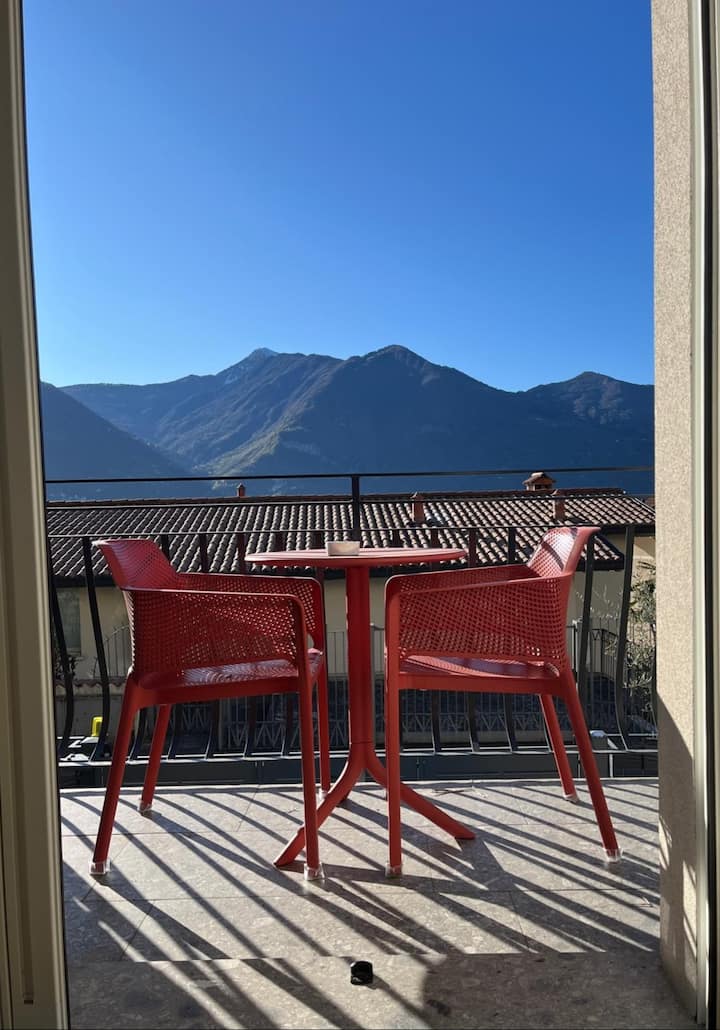 Ulivo, Super Classy Flat, Terrace With Lake View - Castro (Bergamo)