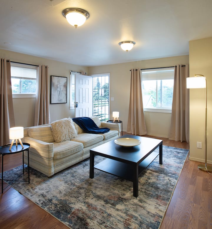 Poet's Corner 2bd/1ba Private Apt Near Uc Berkeley - Berkeley, CA