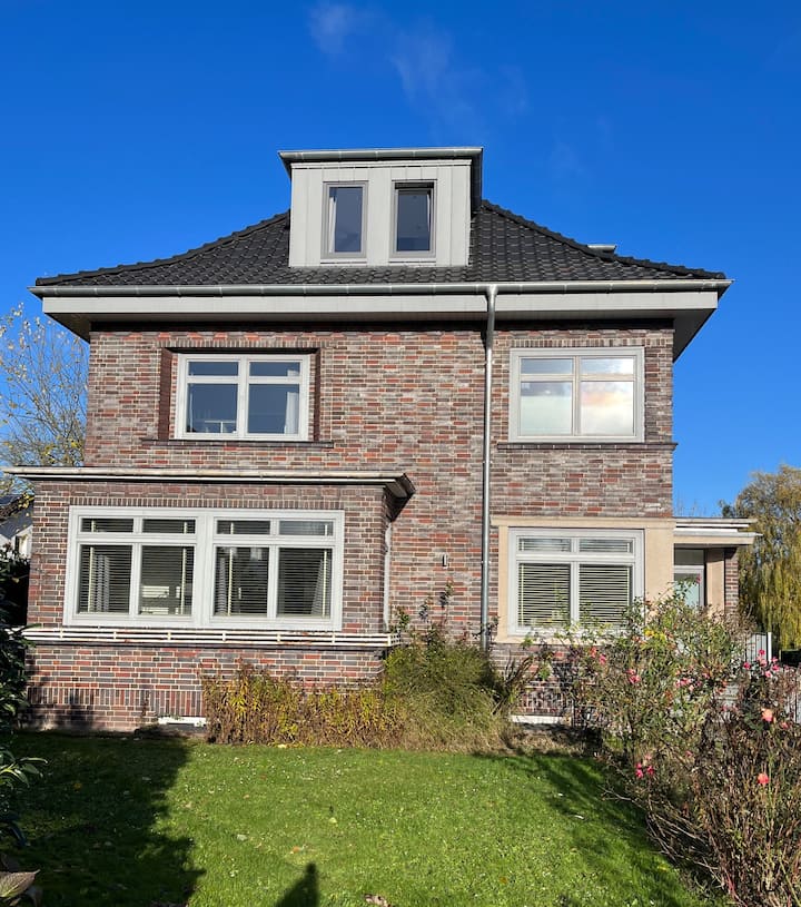 Luxus Villa Für Bis Zu 14 Personen Auf Drei Ebenen - Syke