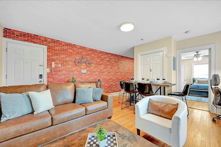 Walk 2 University/free Parking/standing Desk - Princeton, NJ