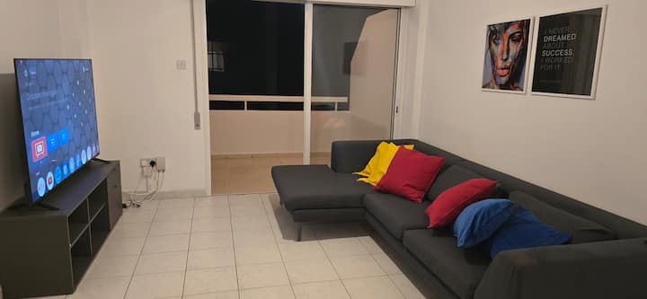 Super-centro Deluxe Apartment- Breakbooking Cy - Limassol
