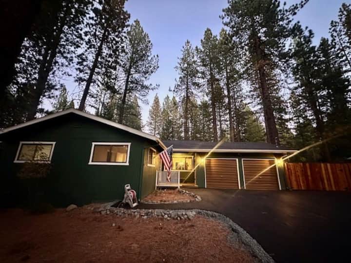 Charming Mountain Getaway - Graeagle, CA