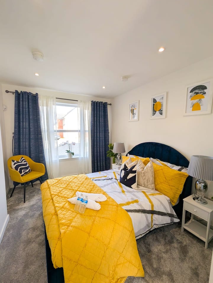 Y Squared Studio - Falkirk