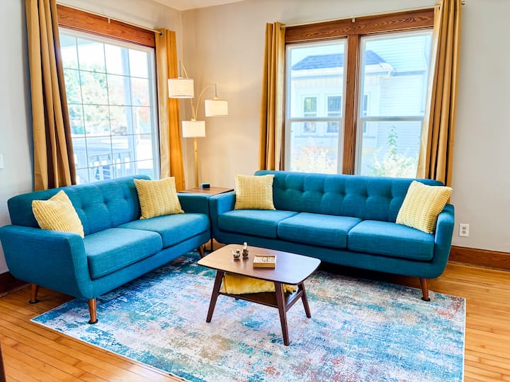 Pac-man House: Comfort, Character & Fun! - Oshkosh, WI