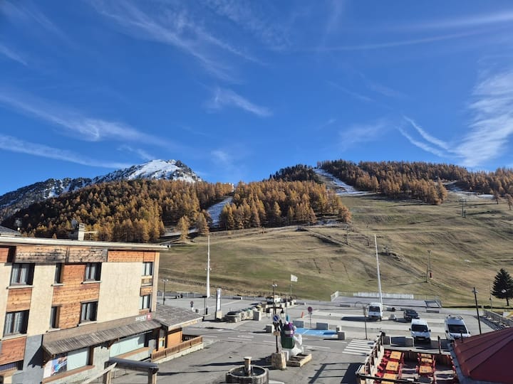 12/14 Pers Front De Neige Ménage Inclus - Montgenèvre