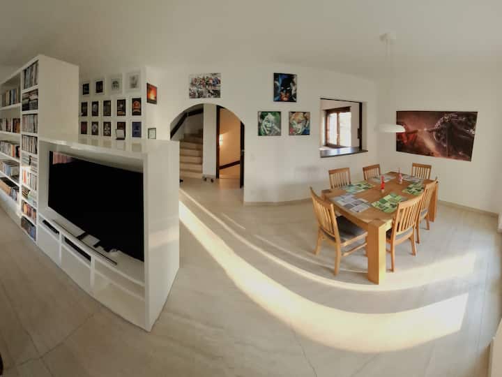 Maison Individuelle Avec Jardin Et Parking - Morcote