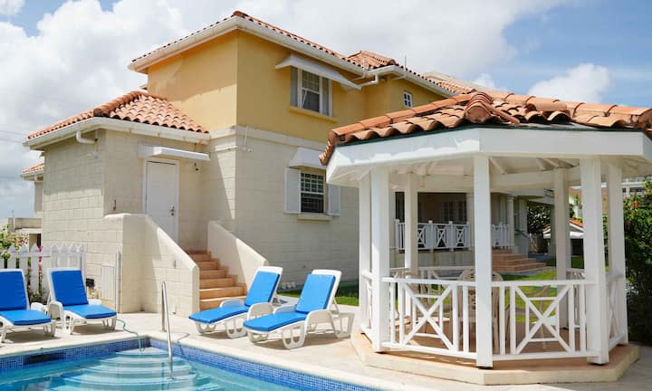 Marleyson: Elegant Villa With Pool Near The Crane - Barbados